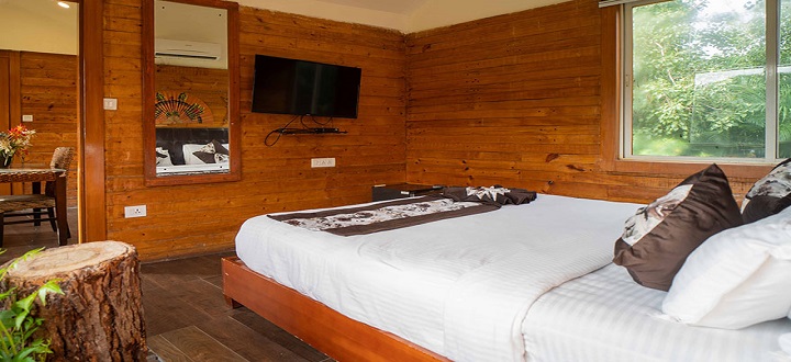 Tree Hut Mrugavani Resort And Spa